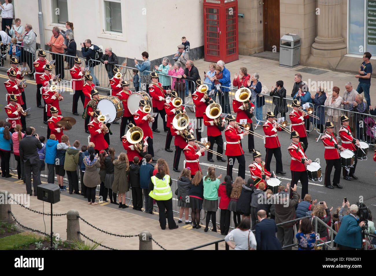 The Yorkshire Regiment march in Barnsley as they exercise the right to ...