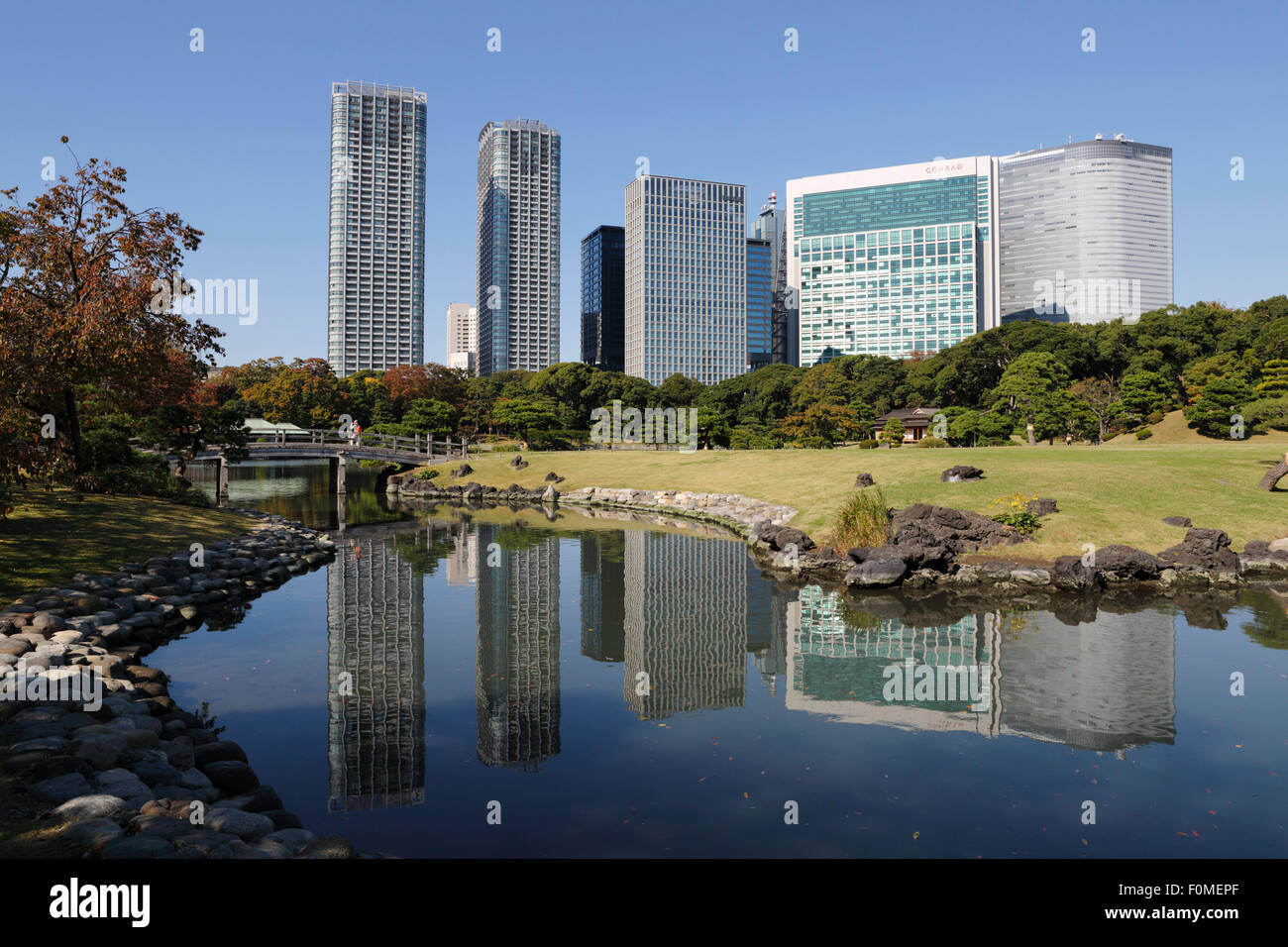 Tokyo green space hi-res stock photography and images - Alamy