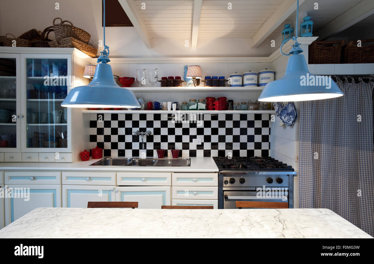 chessboard tile, kitchen interior Stock Photo - Alamy