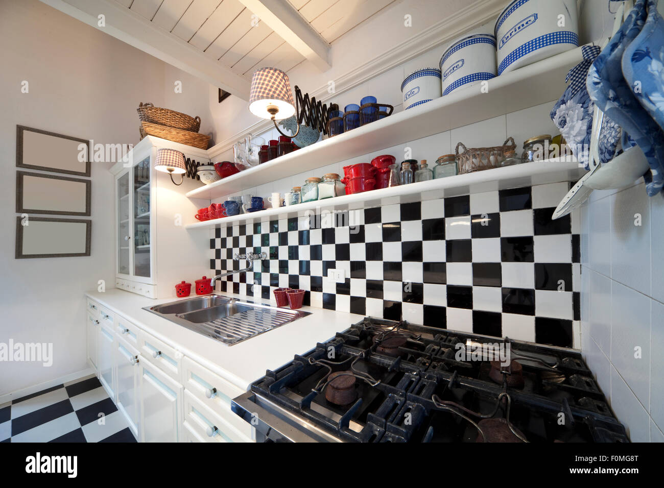 chessboard tile, kitchen interior Stock Photo - Alamy