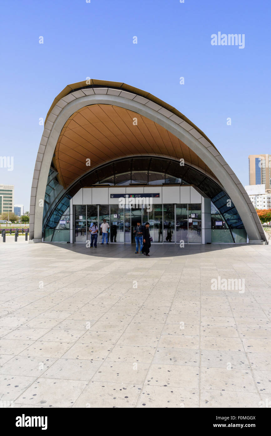Dubai metro station hi-res stock photography and images - Alamy