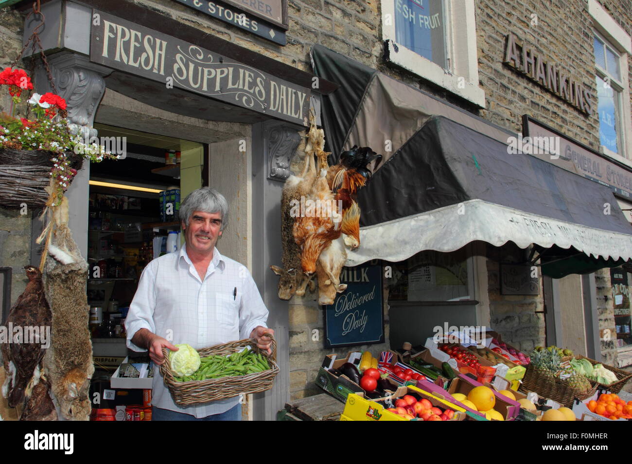 Vintage british grocer hi-res stock photography and images - Alamy