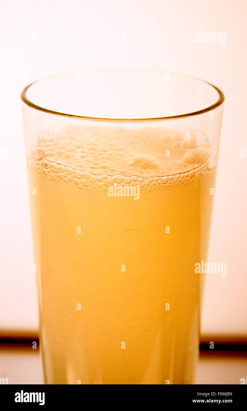 Sprudel - Symbolbild Nahrungsmittel Stock Photo - Alamy