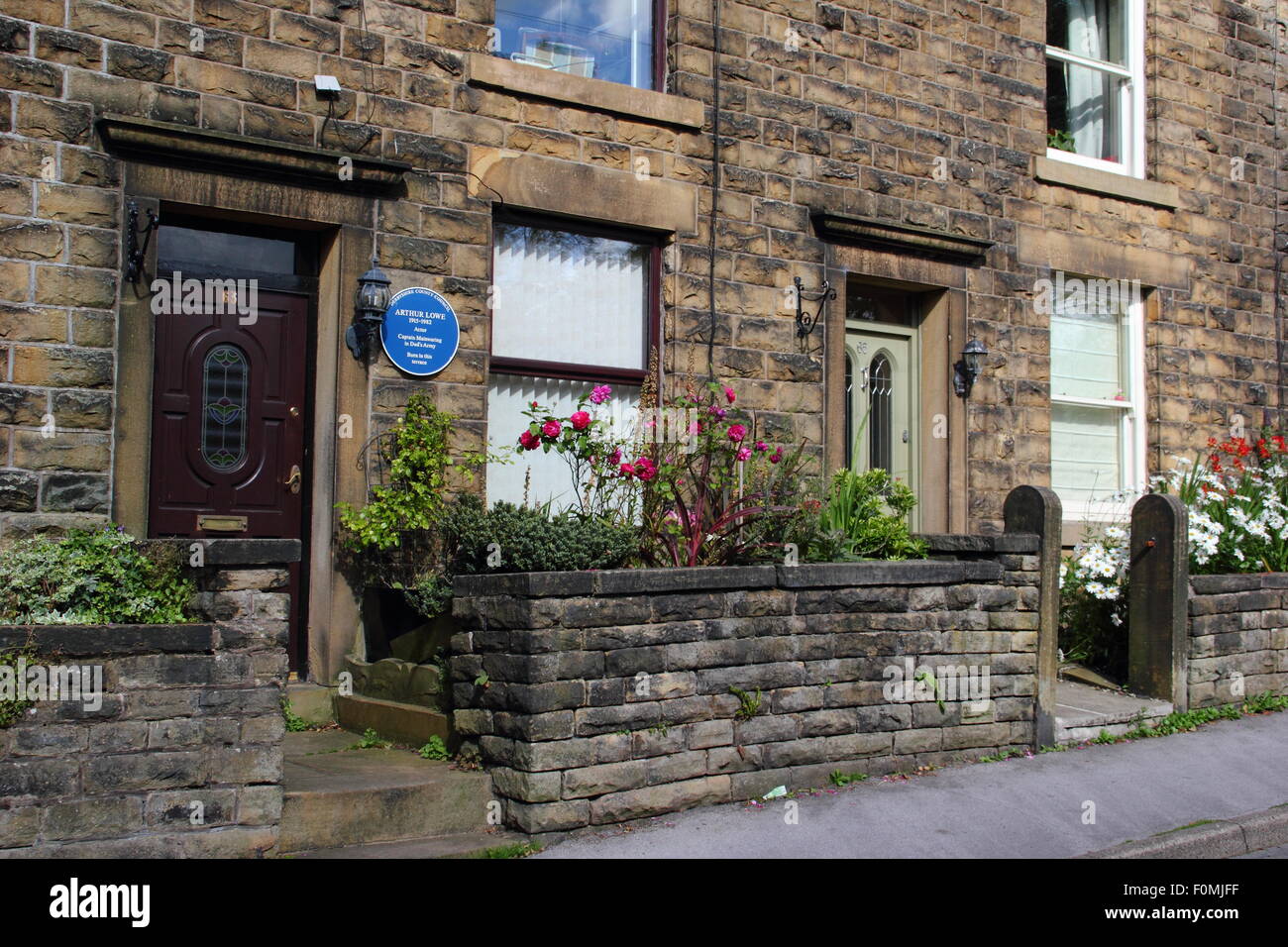 Blue plaque arthur lowe hi-res stock photography and images - Alamy