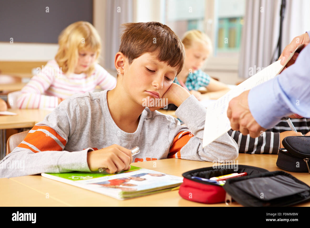 Teacher with back to class hi-res stock photography and images - Alamy