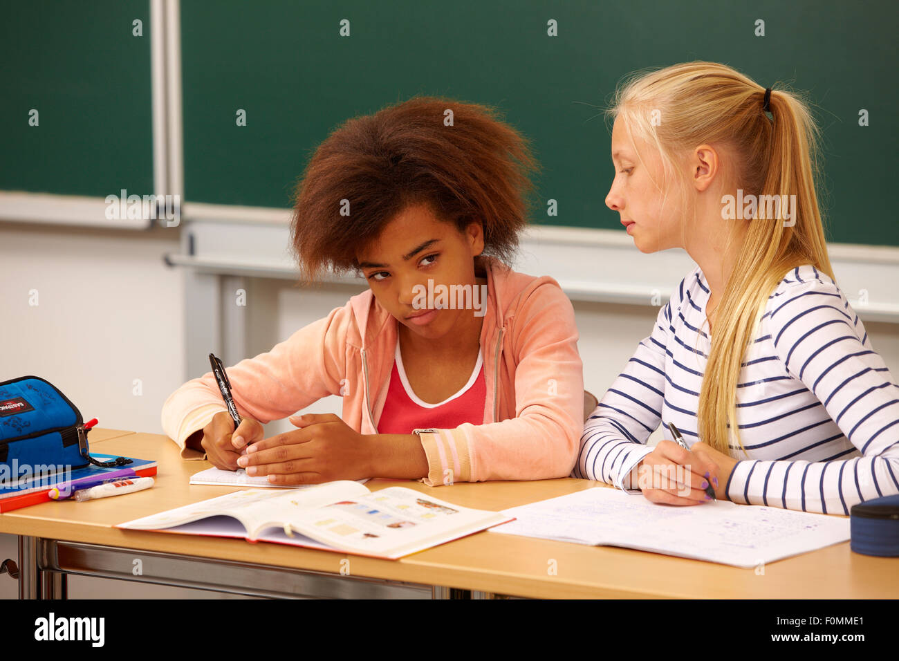 Cheating school hi-res stock photography and images - Alamy