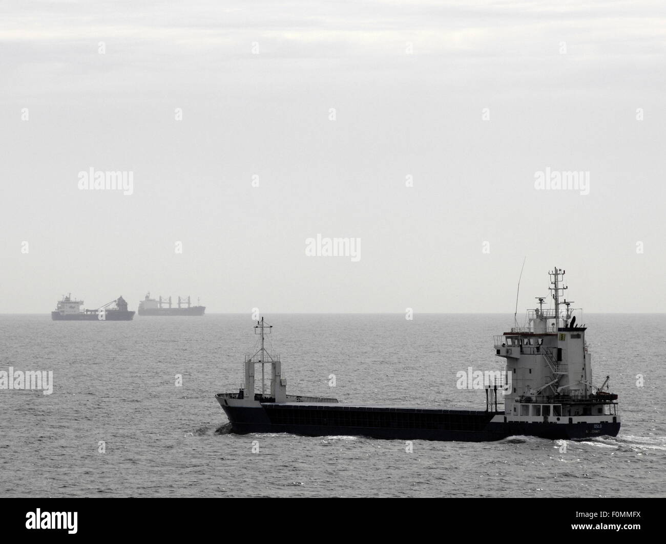 English channel shipping lane hi-res stock photography and images - Alamy