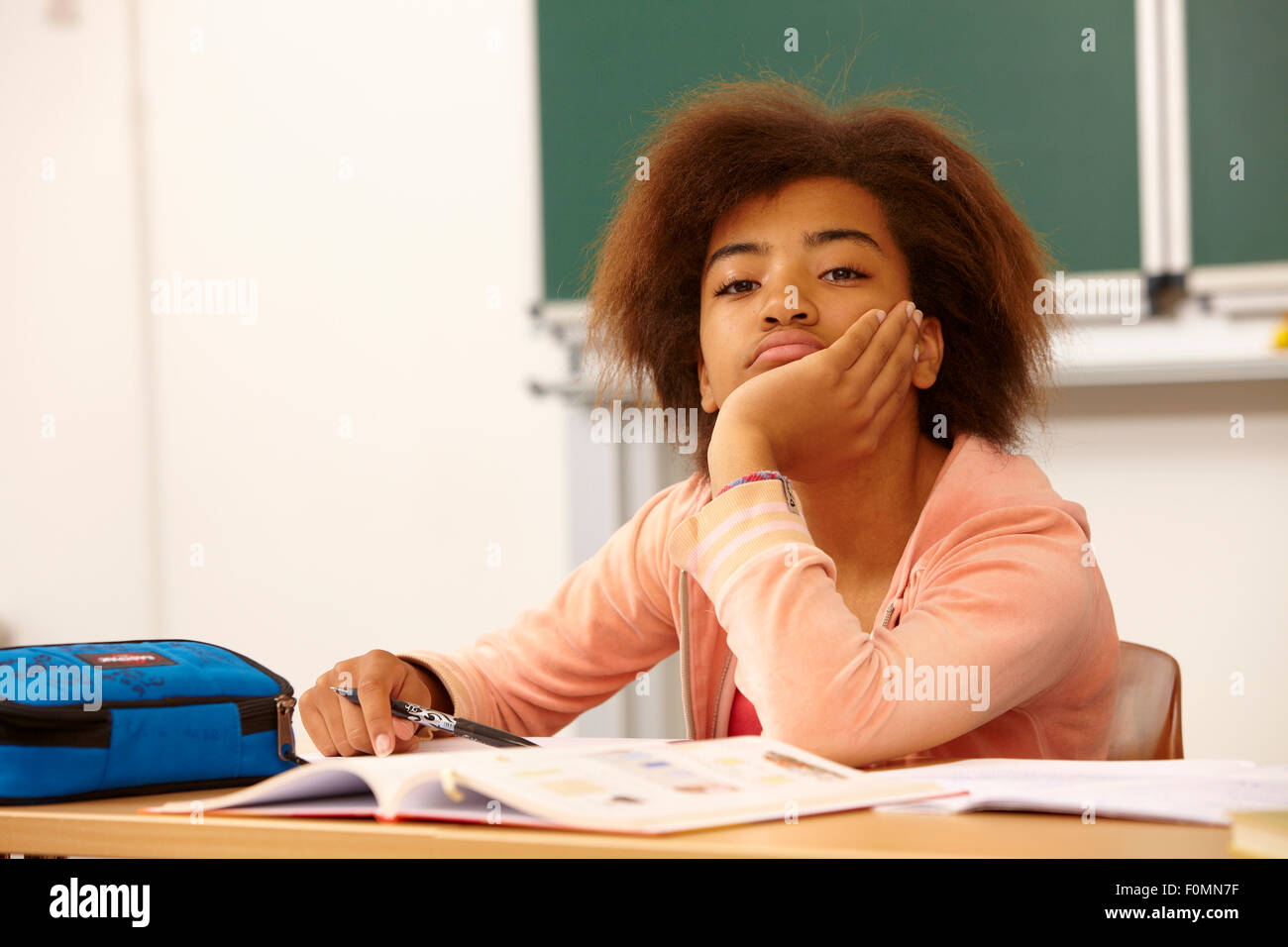 Bored students class hi-res stock photography and images - Alamy