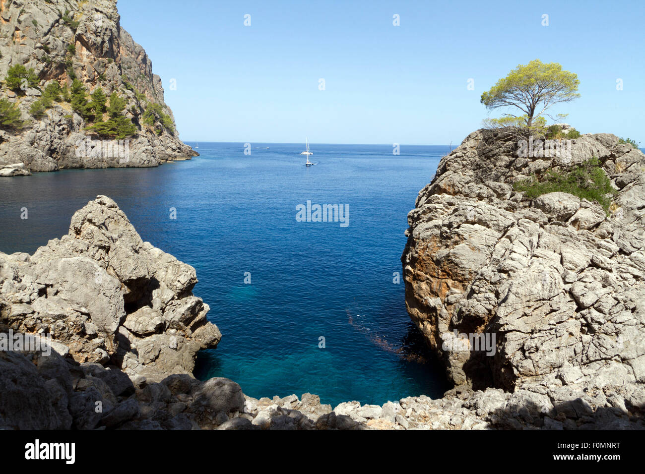 Mallorca inlet beach hi-res stock photography and images - Alamy