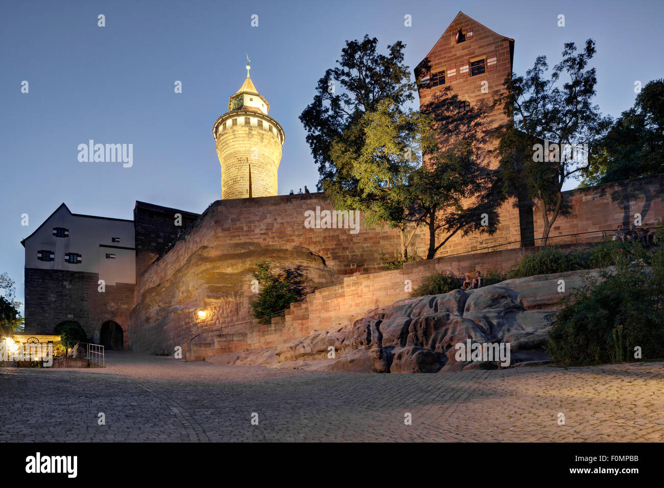 Kaiserburg Imperial Castle with Sinwell Tower and Walpurgis Chapel ...