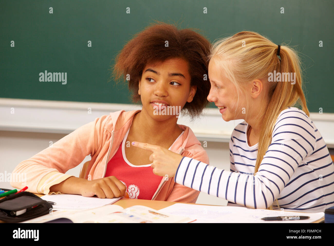 Pupils in the classroom hi-res stock photography and images - Alamy