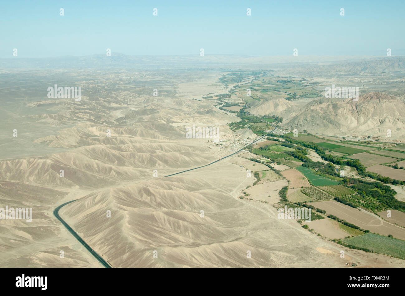 Nazca valley hi-res stock photography and images - Alamy