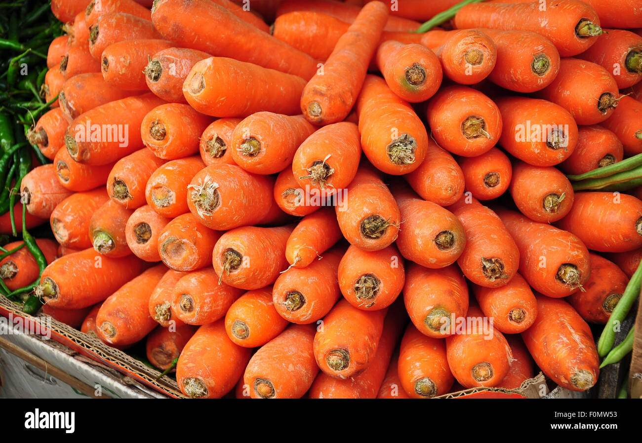 Stack of fresh carrots Stock Photo - Alamy