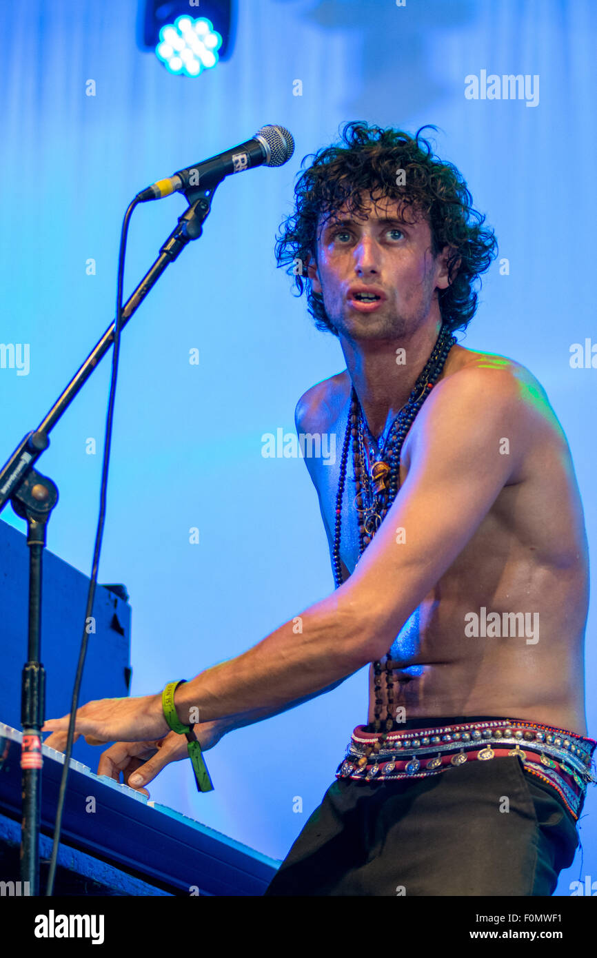 Tankus henge band hi-res stock photography and images - Alamy