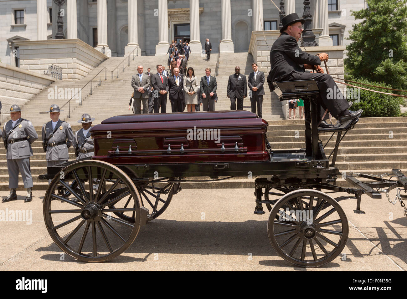 Horse drawn funeral carriage hi-res stock photography and images - Alamy