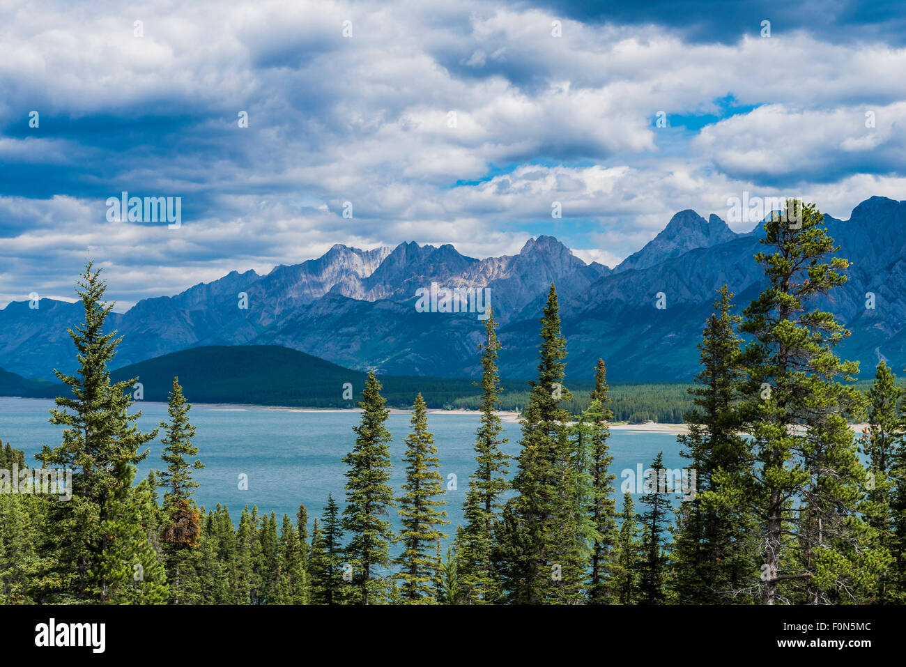 Lower Kananaskis Lake, Kananaskis, Alberta, Canada Stock Photo - Alamy