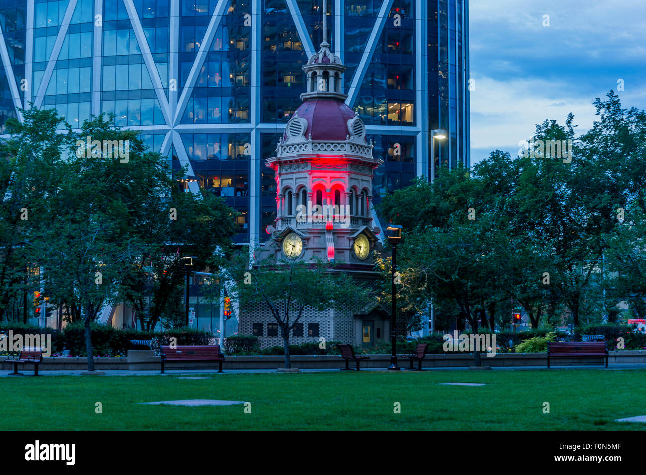 James short clock hi-res stock photography and images - Alamy