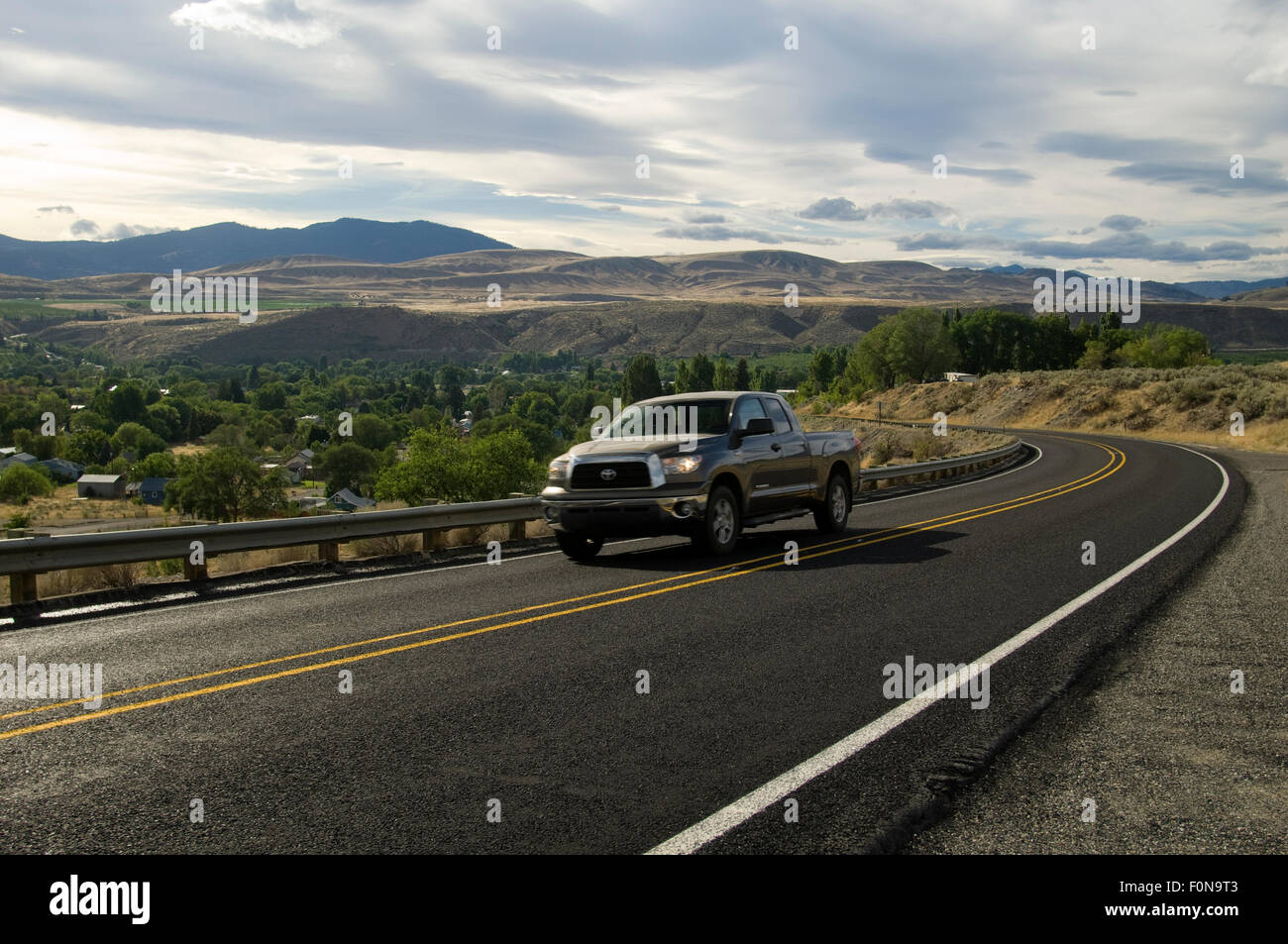 Canadian border car hi-res stock photography and images - Alamy