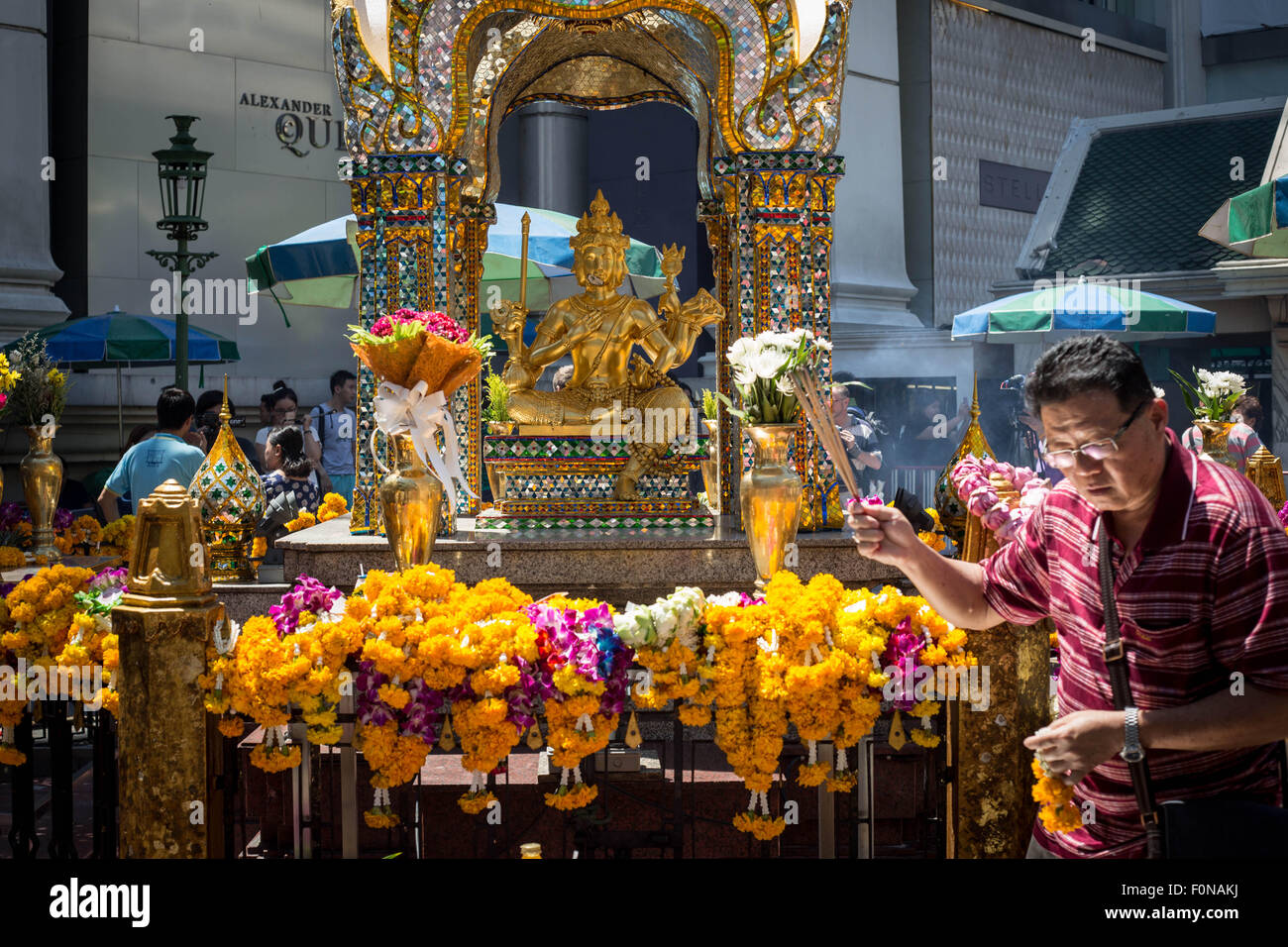Bangkok, Thailand. 19th Aug, 2015. A front view of the Erawan Statue ...