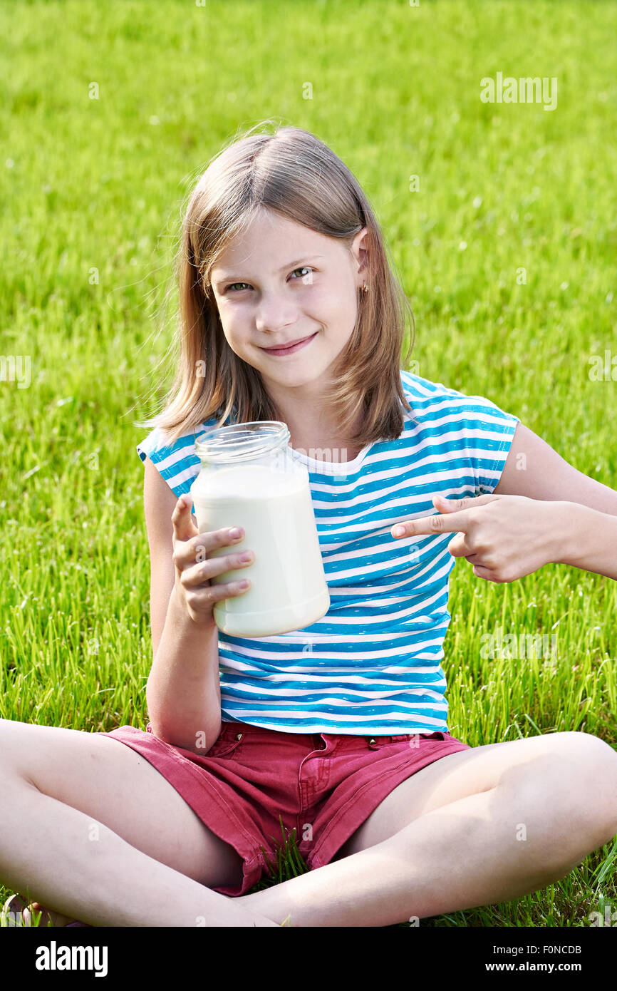 Milk girl hi-res stock photography and images - Alamy