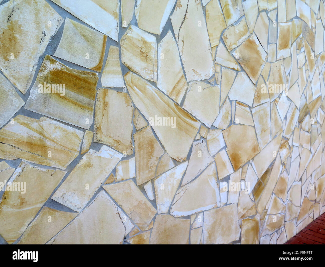 Limestone cladding hi-res stock photography and images - Alamy