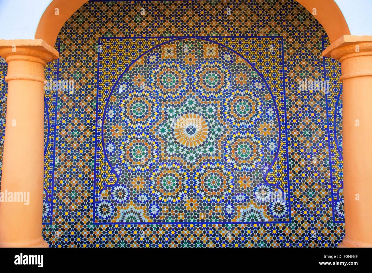Decorative moroccan tiles hi-res stock photography and images - Alamy