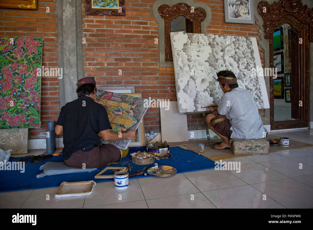 Artists painting in Bali Stock Photo - Alamy