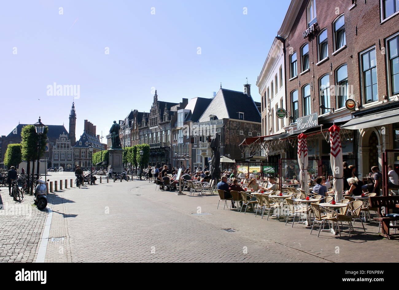 Market square in haarlem hi-res stock photography and images - Alamy