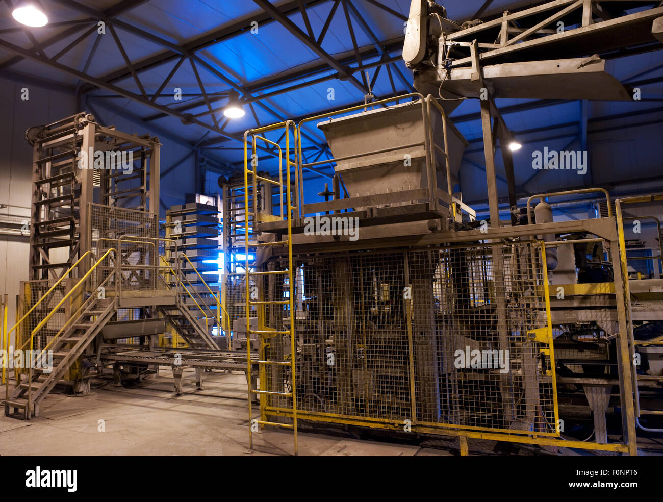 Aggregate factory hi-res stock photography and images - Alamy