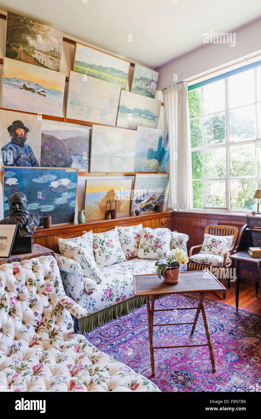 Interior studio room claude monet hi-res stock photography and images ...