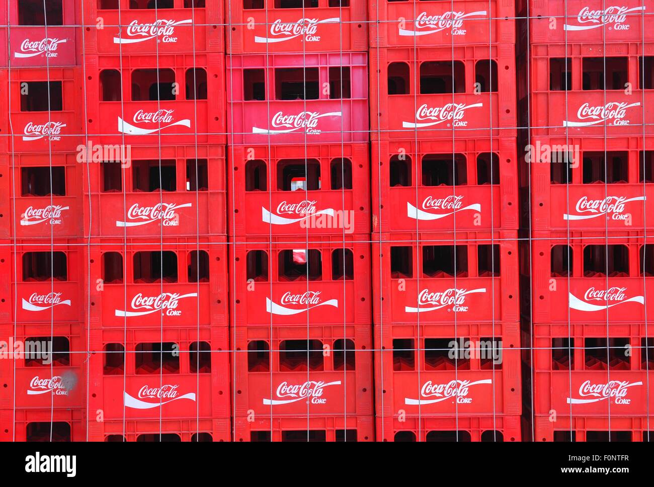 Coke boxes hi-res stock photography and images - Alamy