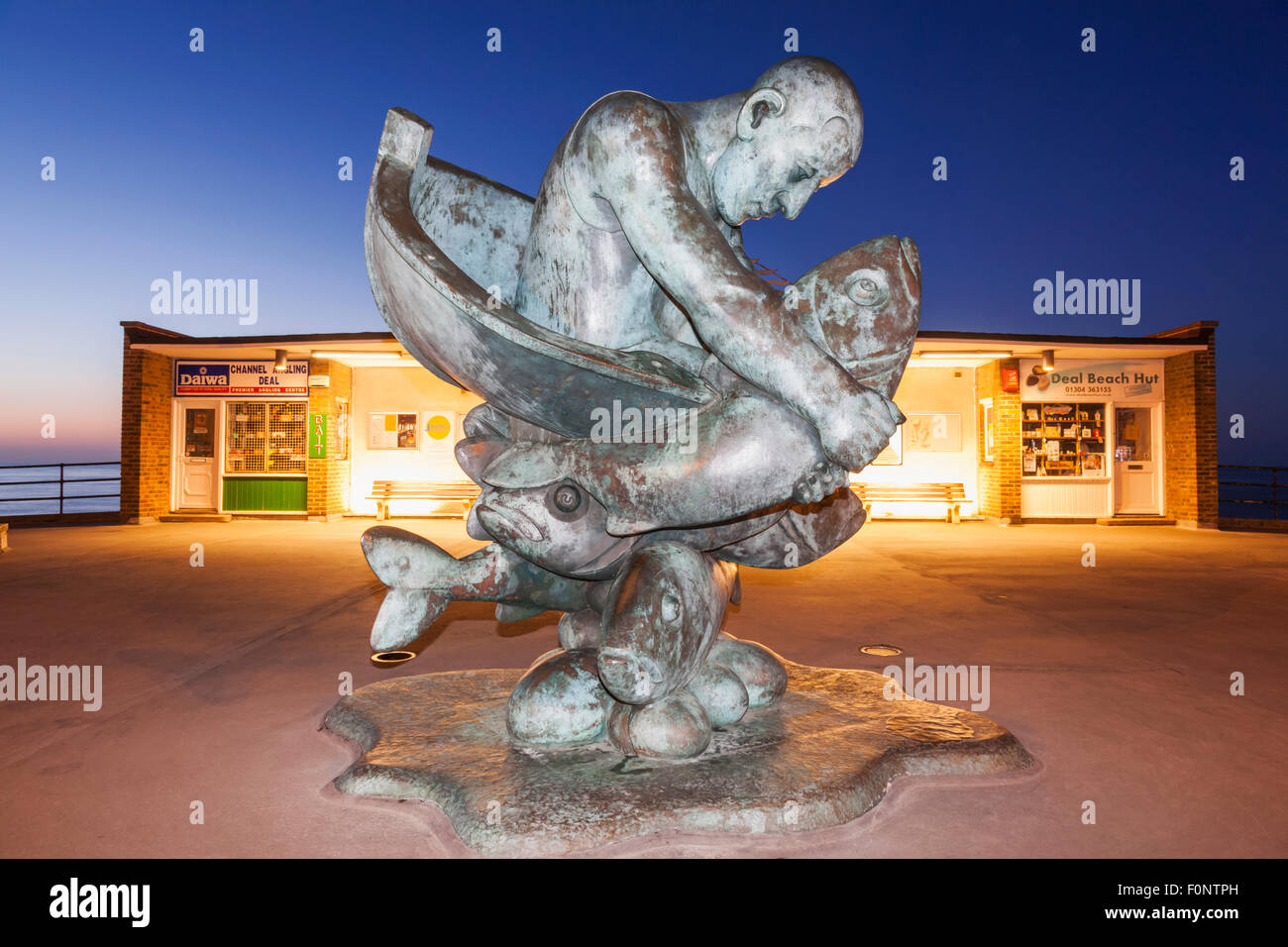 Statue at deal kent hi-res stock photography and images - Alamy