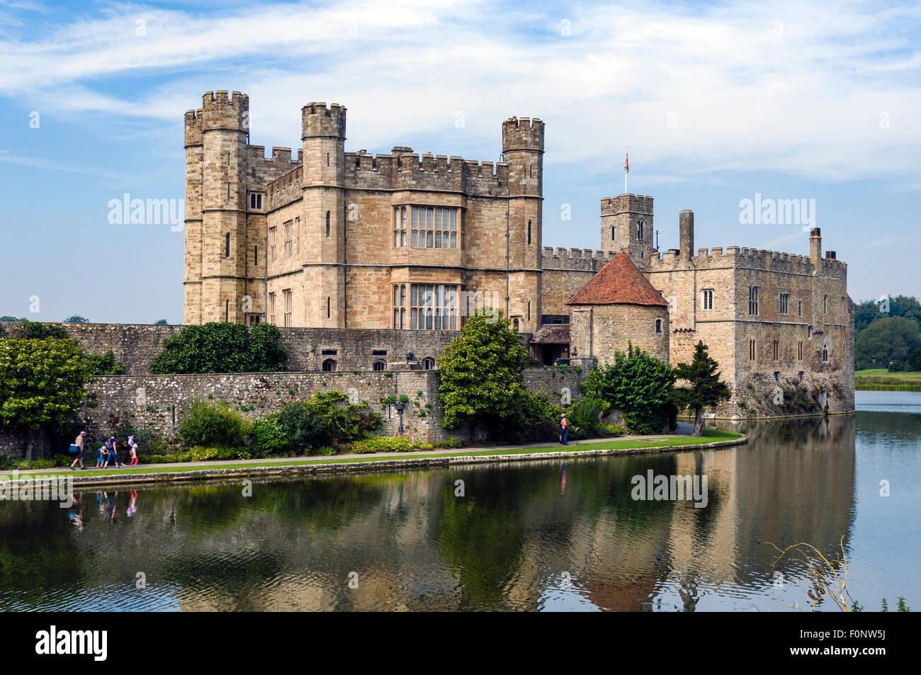 Leeds castle hi-res stock photography and images - Alamy