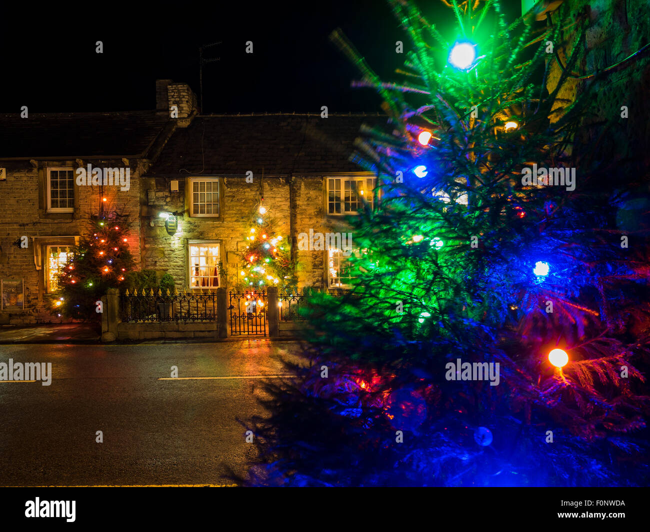 Christmas illuminations in the Peak District village of Castleton ...