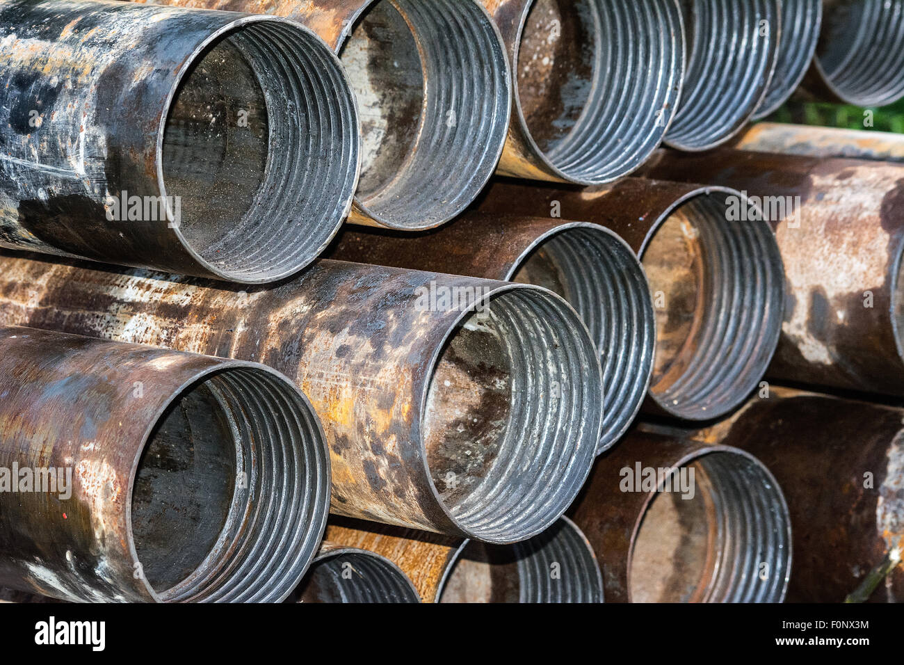Pipe horizontal hi-res stock photography and images - Alamy