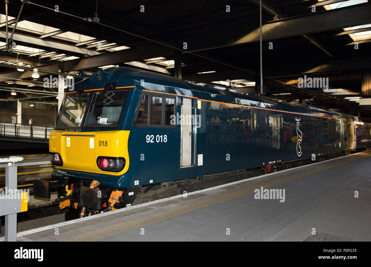 serco caledonian sleeper train class 92 electric locomotive 92018 2015 ...