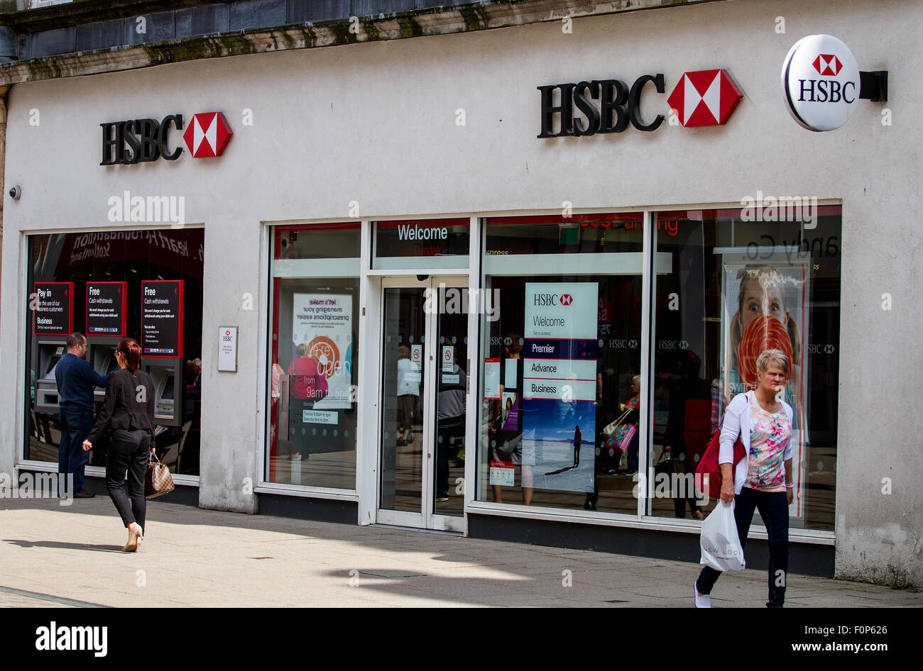 Hsbc uk bank plc hi-res stock photography and images - Alamy
