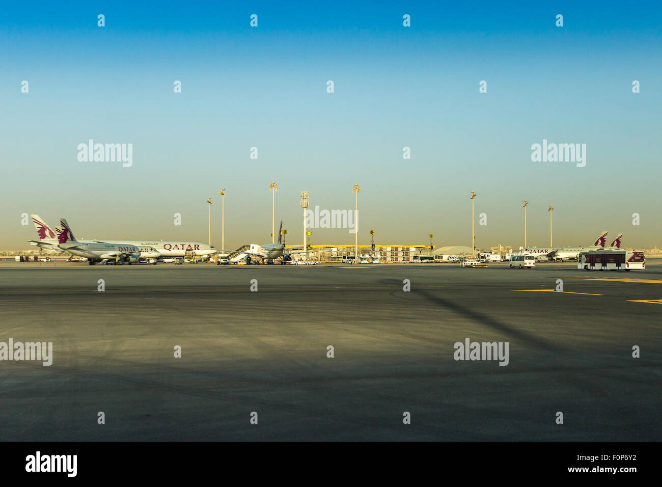Doha International Airport parking apron Stock Photo - Alamy