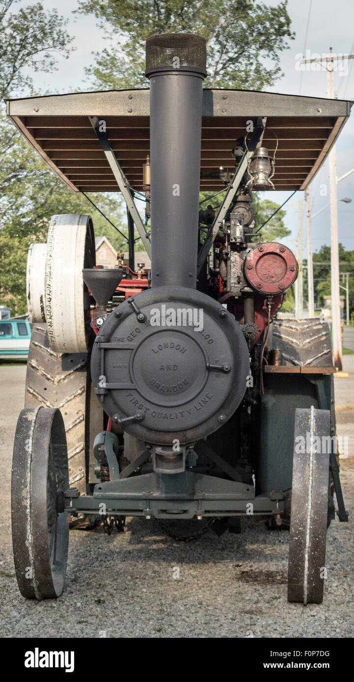 Steam tractor hi-res stock photography and images - Alamy