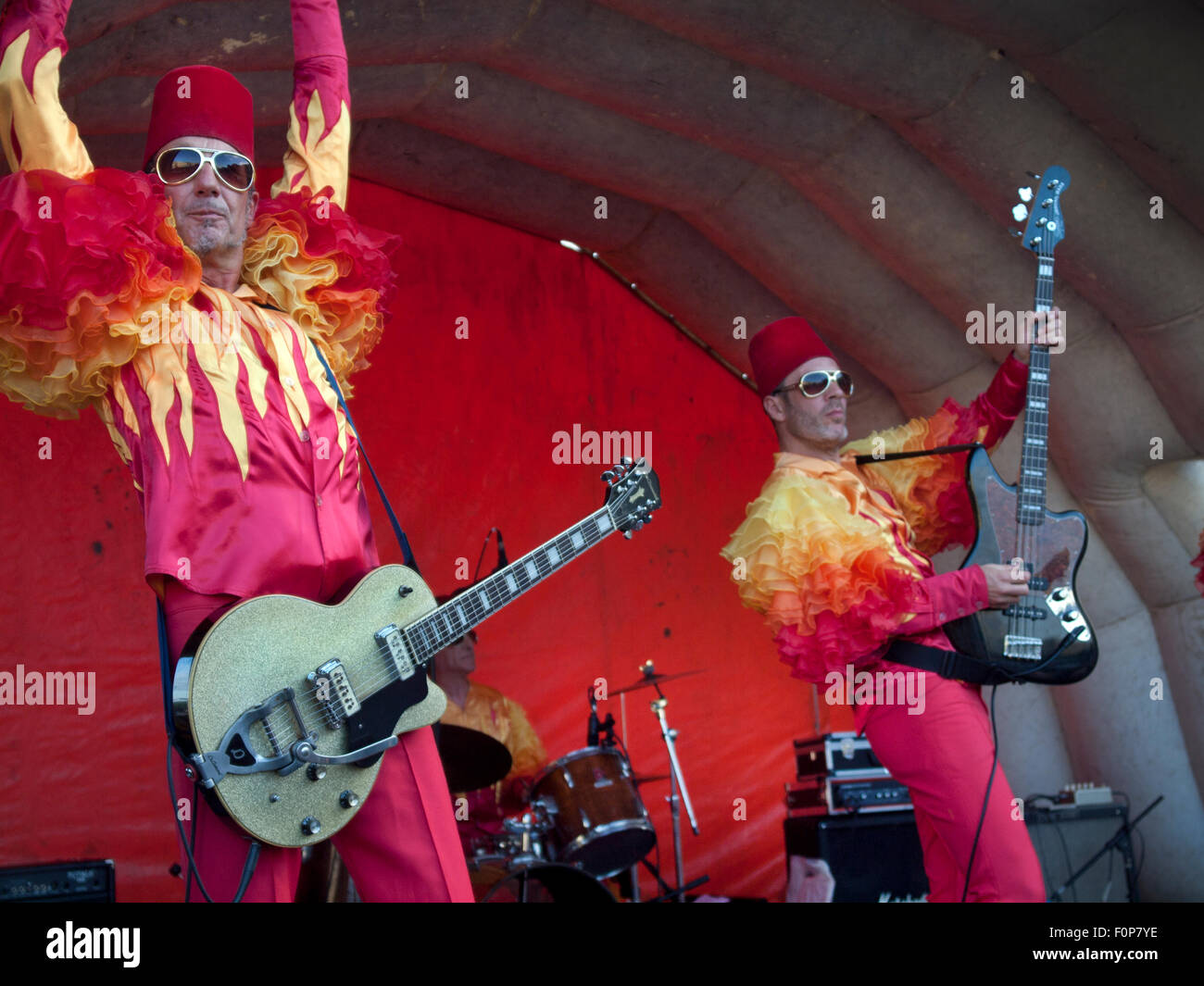 Live music at the Brunswick Festival in Brighton Stock Photo - Alamy