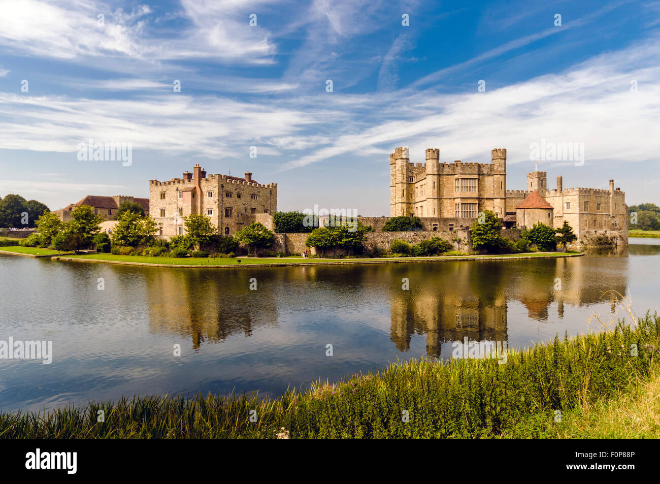 Leeds castle hi-res stock photography and images - Alamy