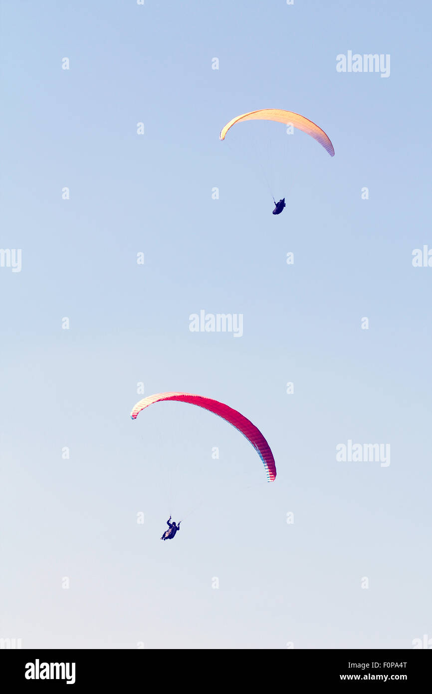 Two people flying paraglider extreme hi-res stock photography and ...