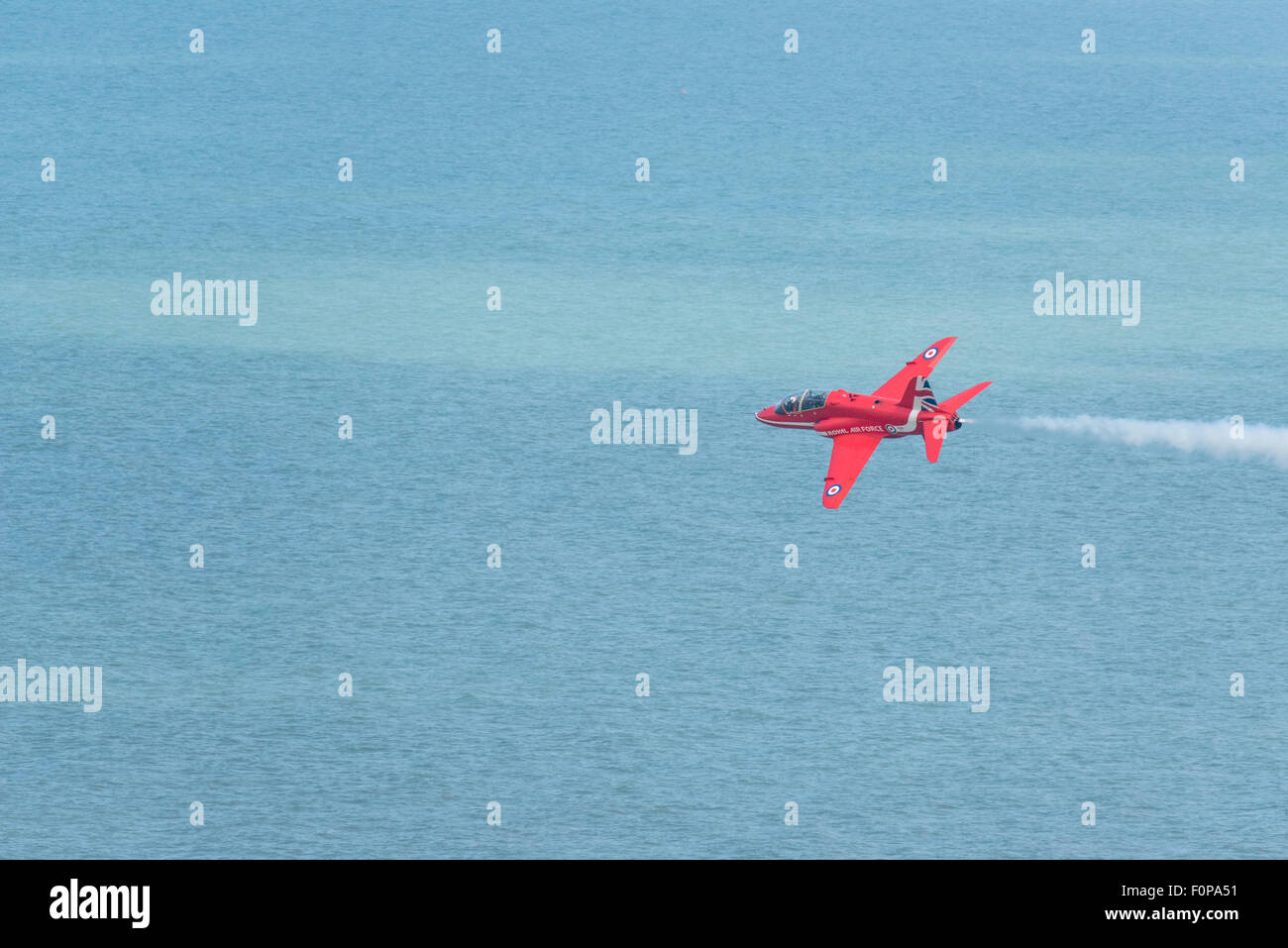 One 1 single arrow hi-res stock photography and images - Alamy