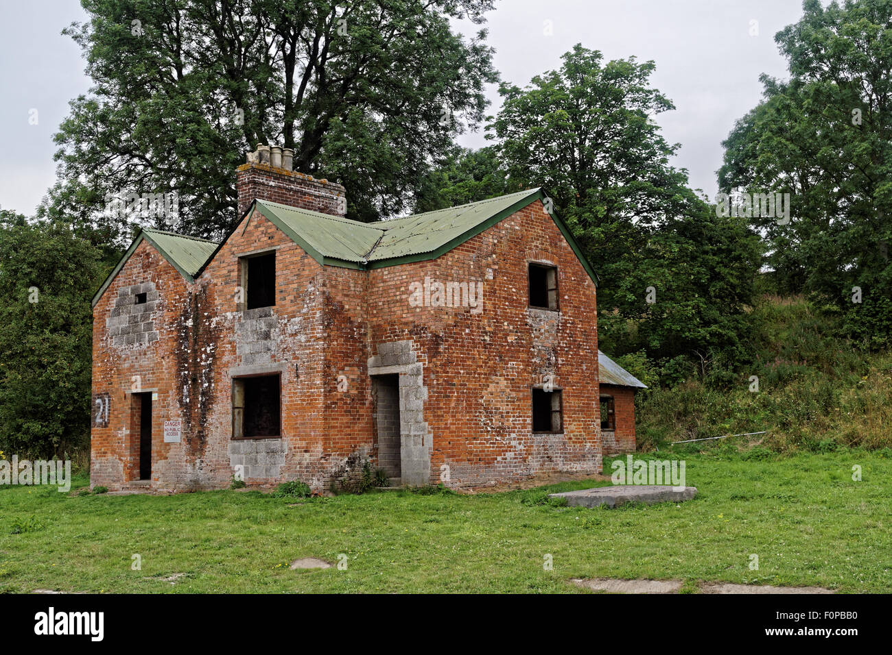 Derelict military buildings hi-res stock photography and images - Alamy