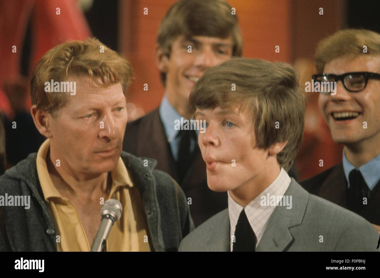 Peter noone hi-res stock photography and images - Alamy