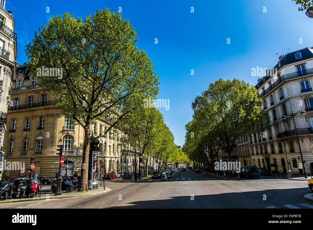France Paris street Stock Photo - Alamy