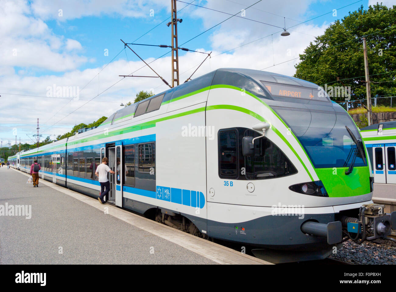 Helsinki train station hi-res stock photography and images - Alamy