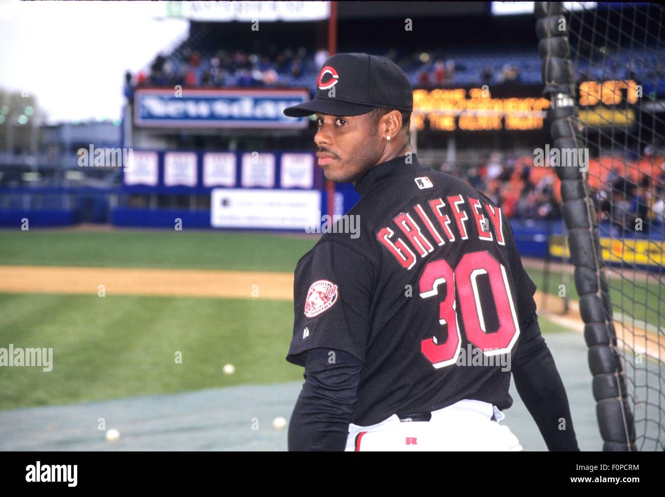 John barrett globe photos hi-res stock photography and images - Alamy