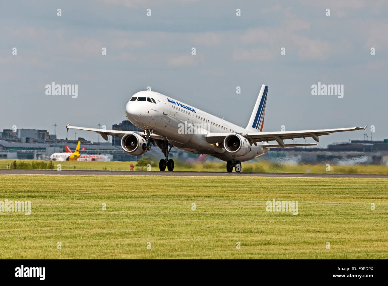 Airbus Industrie A318-321 F-GTAL Air France Manchester Airport England ...