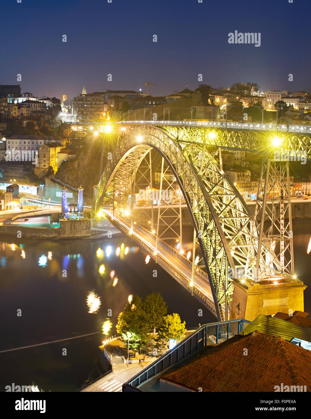 Illuminated famous bridge dom hi-res stock photography and images - Alamy